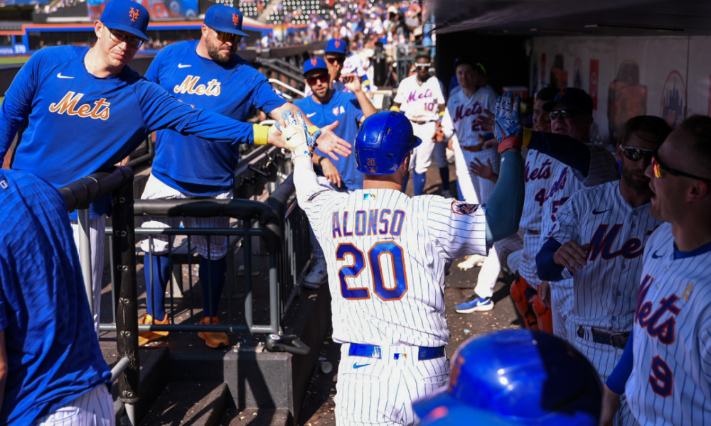 Mets’ Bats Surge in Windy Citi Field Victory Over Marlins – Latino Sports