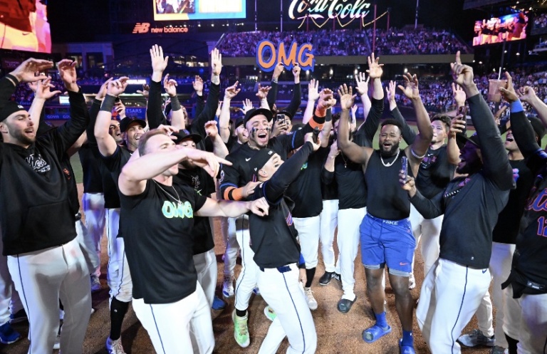 OMG: José Iglesias performs “OMG” in postgame concert at Citi Field ...