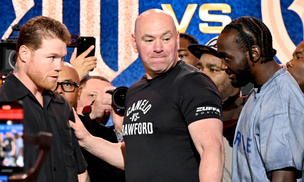 Push And Shove: Alvarez And Crawford – Latino Sports