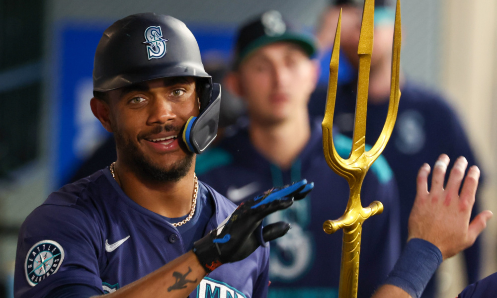 🎥 WATCH: WELCOME TO THE J-ROD SHOW | Julio Rodríguez powers two homers ...