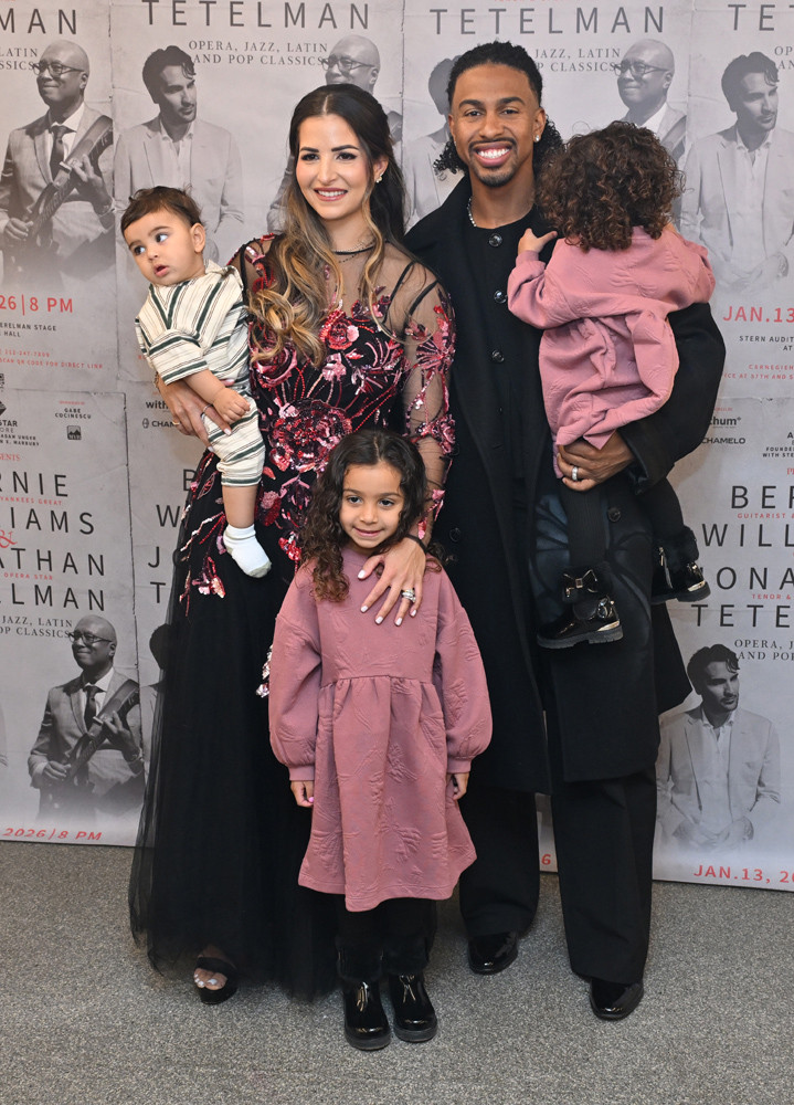 📸 LATINO SPORTS GALLERY: A Historic Night for Bernie Williams, Jonathan ...