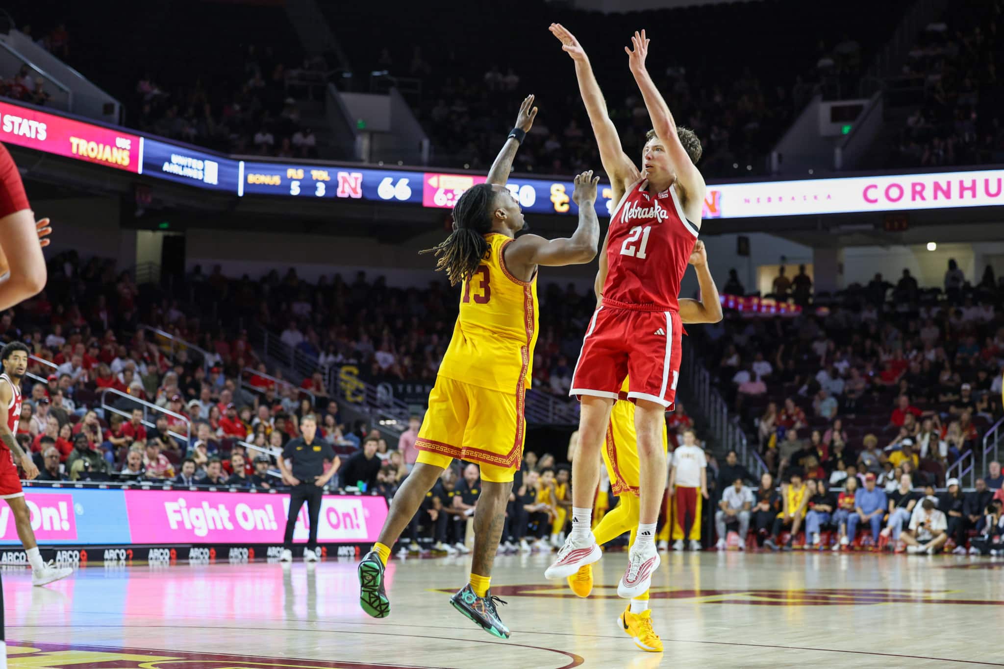 📸 LATINO SPORTS GALLERY: No. 12 Nebraska Cornhuskers vs. USC Trojans ...